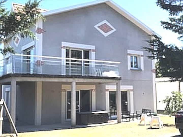 Villa Jusqu'à 10 Personnes - Soulac-sur-Mer