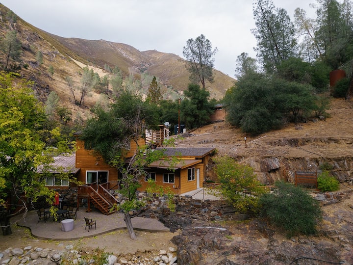 Retreat At River’s Edge – 10 Miles From Yosemite - Yosemite
