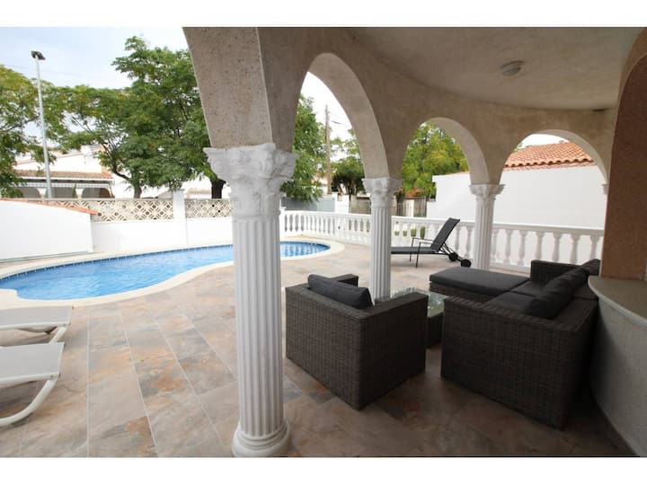 Villa Familiale Spacieuse - Empuriabrava