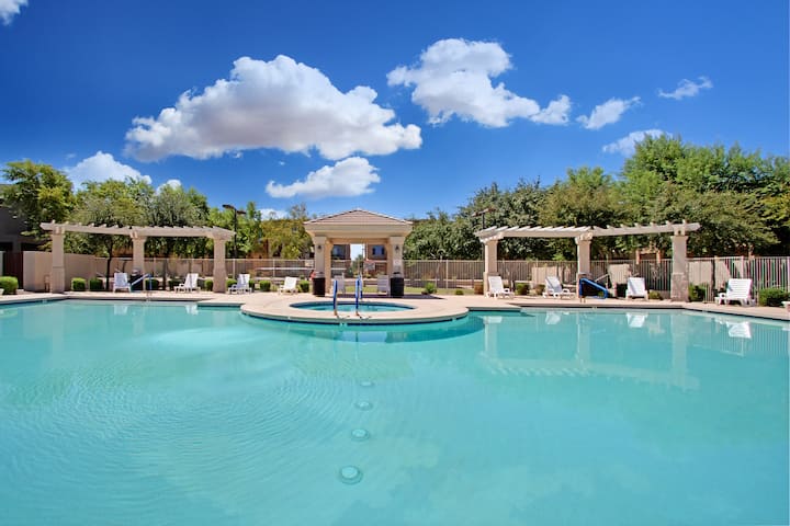 Across Chicago Cubs (Sloan Park) | Has Shared Pool - Tempe, AZ