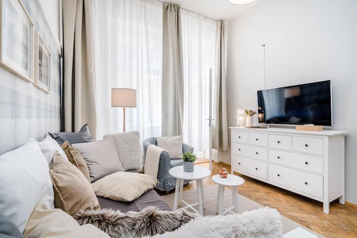 Charming Apt 41 Royal Vineyards By Michal&friends - Praga