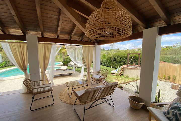 Chalet Con Piscina Y Jacuzzi En Alhaurin El Grande - Cártama