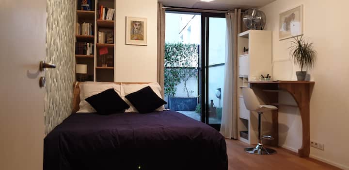 Studio Centre Ville Avec Terrasse Et Au Calme - Ibis Nantes la Beaujoire Parc Expo