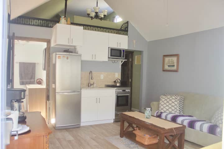 Rockaway Beachside Surf Bungalow - New York City