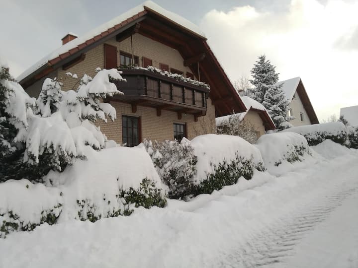 Gemütliche Ferienwohnung Beenita - Zierenberg
