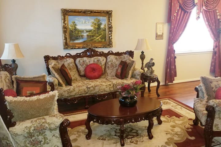 Katy Home With A Difference - Katy, TX