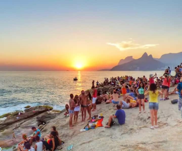 Close To The Sea Excellent Location End Safe ! - Rio de Janeiro