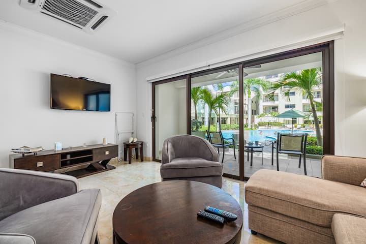 Poolside Ground Floor – Gym & Bbq Included - Aruba