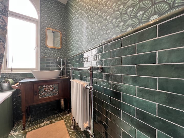 Interior Designed Home Close To Central London - London