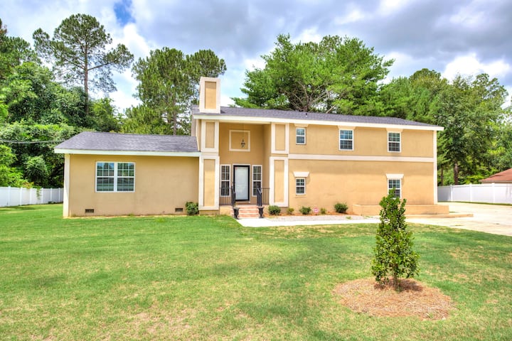 Palmetto Oasis Large Yard Close To Downtown - Sumter, SC