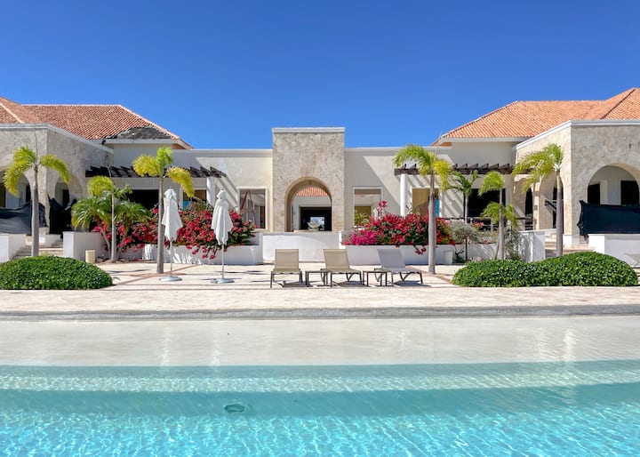 Lakefront Condo With Ocean Views - Punta Cana