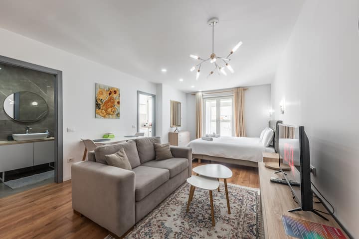 Heart Of Tirana | Modern Studio - Tirana