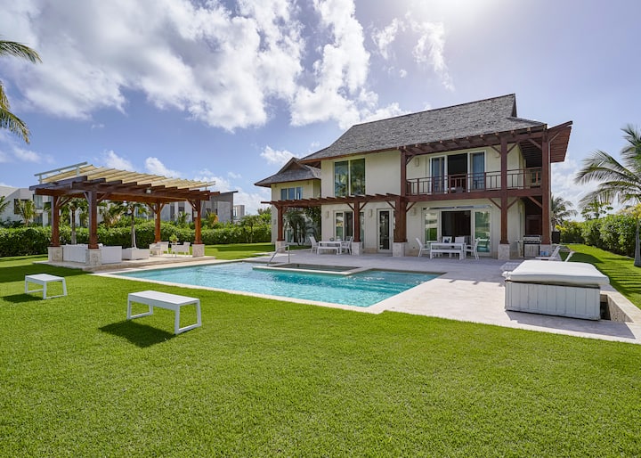 Las Iguanas 55 Maid Included, Villa Cap Cana - Punta Cana