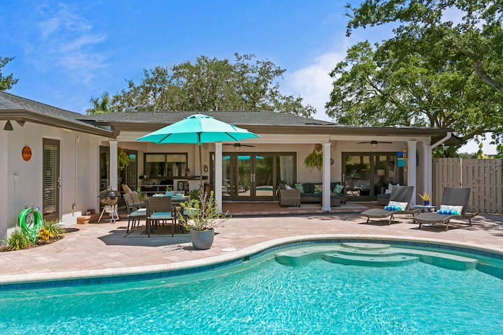 Private Oasis W/ Heated Pool And Arcade! - Tampa