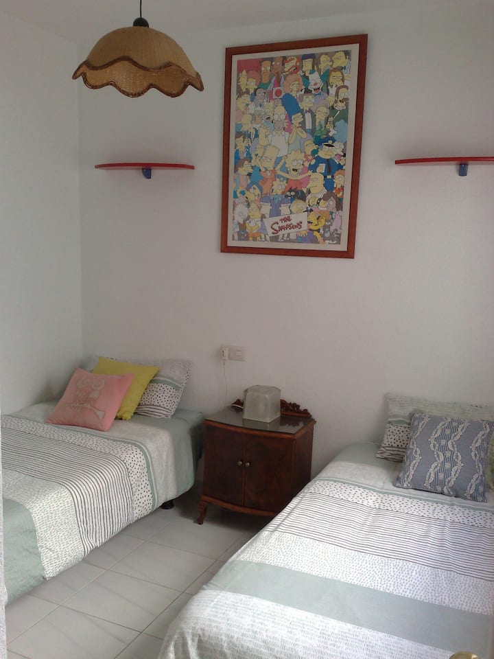 Room With 2 Single Beds 15min From Downtown - Fuengirola