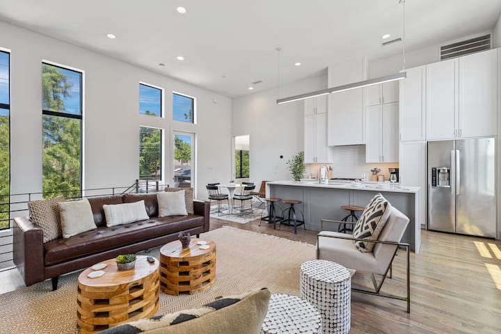 Beautiful Perfectly Located Deluxe 2 Bed Townhome - ダラス