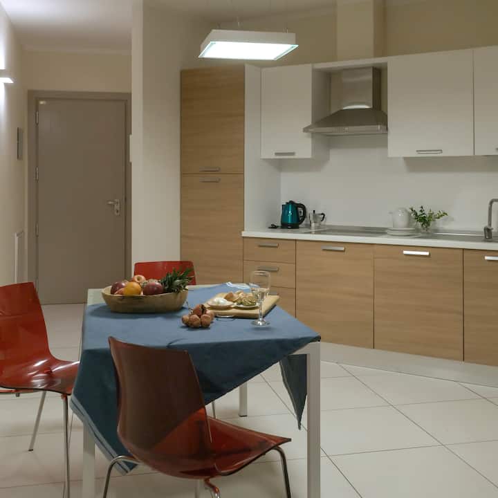 Trilocale Con Grande Terrazzo 300m Dalla Spiaggia - Cesenatico