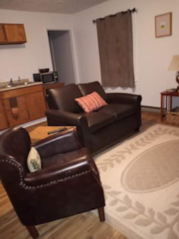 Berkeley Room - Bed N Brew In Berkeley Springs Wv - Berkeley Springs, WV