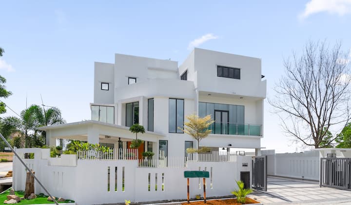 Lantana Villa Bangi - Kajang