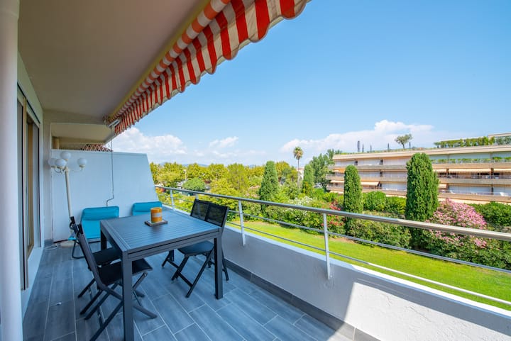 Rare à Saint Tropez: Piscine, Parking Terrasse - Saint-Tropez
