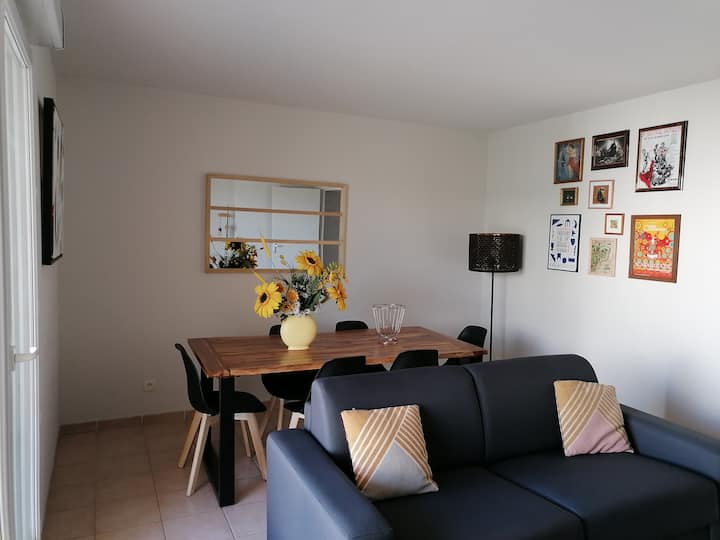 T4, 74m2, Climatisé, Au Pied Des Remparts (B) - Avignon
