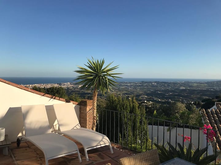 Fabulous Townhouse, Nordic Design & Stunning Views - Mijas