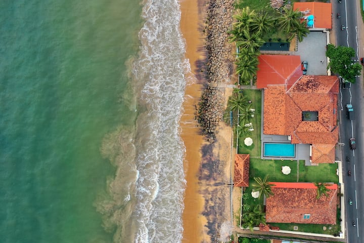 Ivy Beach - Private Beach Front Villa (24 Pax) - Sri Lanka