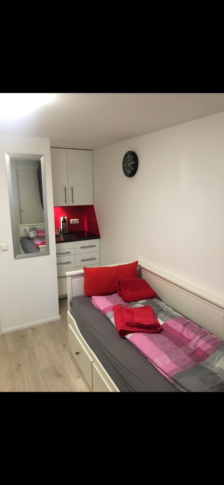 Cozy Modern Apartment Close To Ostbahnhof - München