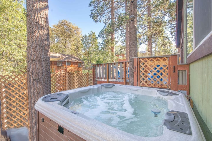 Lake Days Are Here! | Spa, Ac, Pets Welcome! - Big Bear Lake