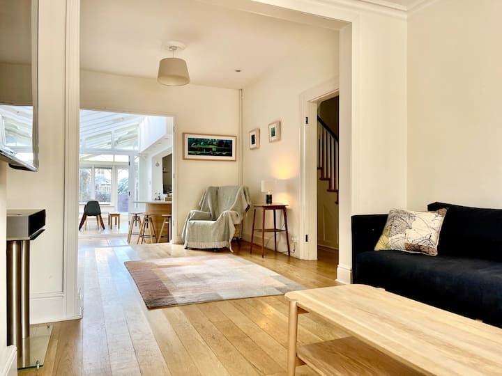 Light & Open Victorian Home Close To City Centre - Cambridge