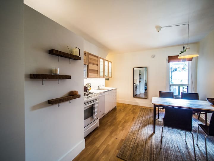 Wonderful Two Floor Maisonette In Brockton - Toronto