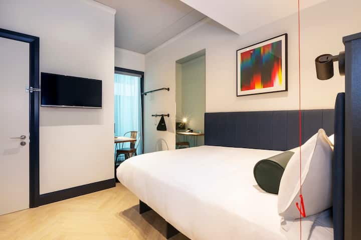 Accessible Double Room - Dublin, Ireland