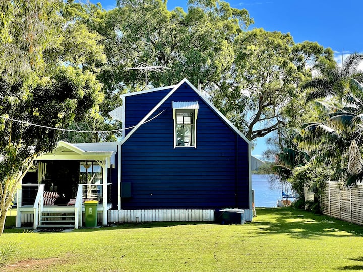 Serenity By The Sea: Island Waterfront Oasis - Gold Coast