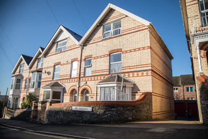 Sark Room 4 - Barnstaple