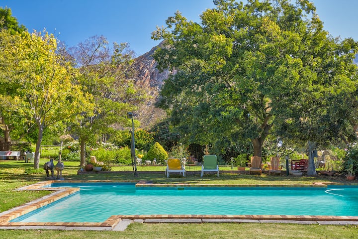 Family Cottage With Fireplace & Outdoor Kitchen - Montagu