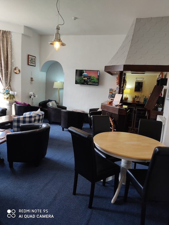 Family En-suite Room To Accomodate 4 - 斯卡布羅