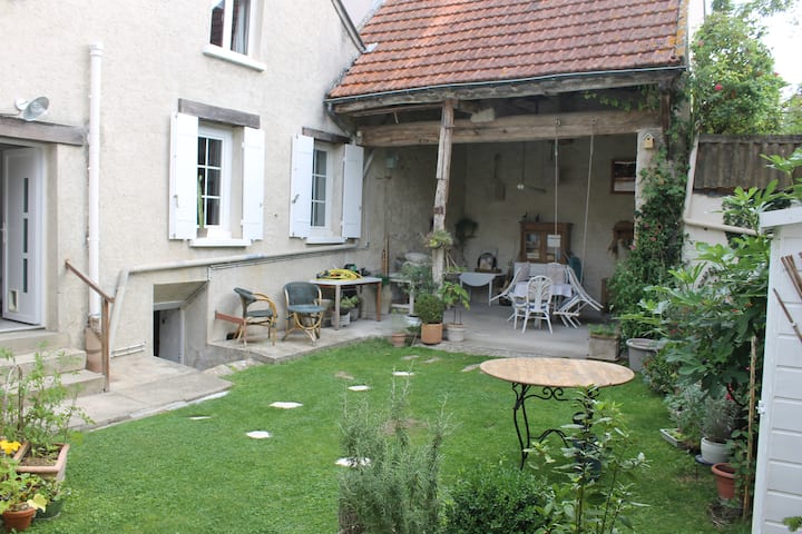 Maison Entière Et Son Jardin Privatif à Vétheuil - Mantes-la-Jolie