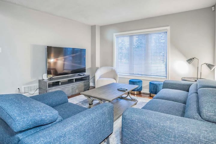 Stylish 4br Home 20 Mins From Yyz - Mississauga