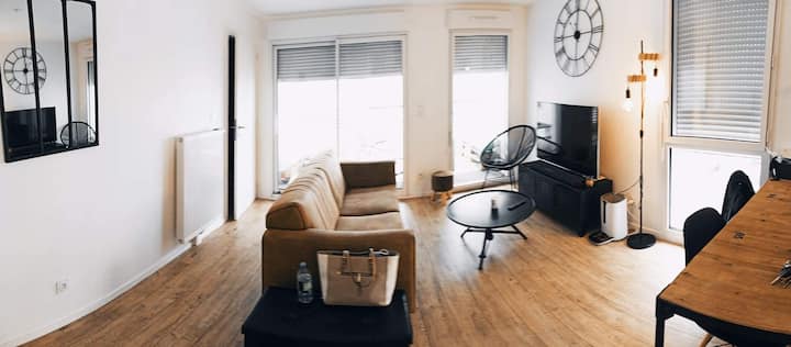 Chambre Neuve Au Pied De La Gare - Rezé