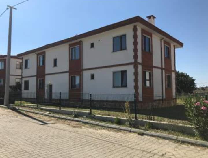 Gökçeada Kuzulimanı 1+1 Daire Bahçe Katı - Gökçeada