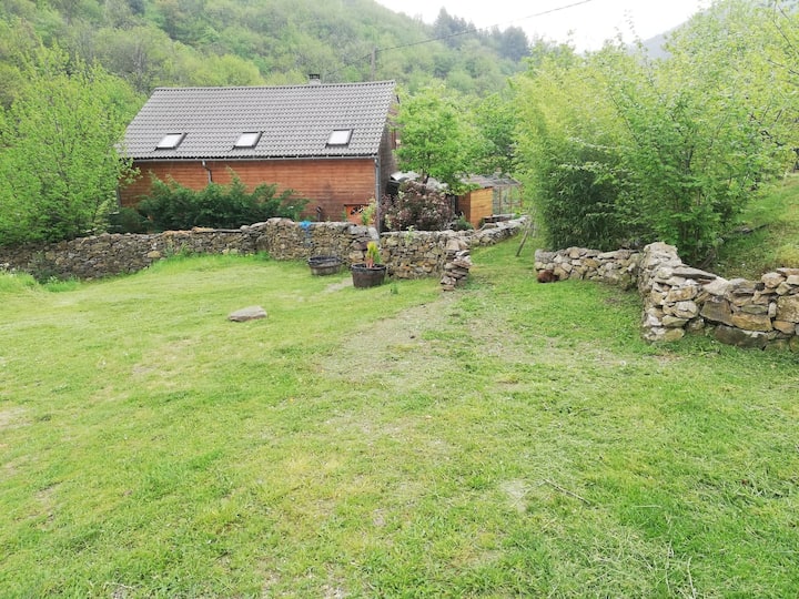 Maison éCologique En Bois, En Bordure De Rivière. - Villefort
