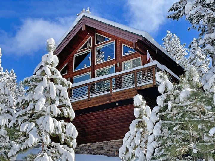 Epic Tahoe - Gameroom, Hot Tub, Evcharger - South Lake Tahoe, CA