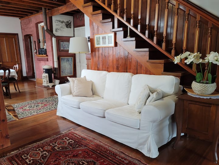 South Beach Vintage Charm - Coogee