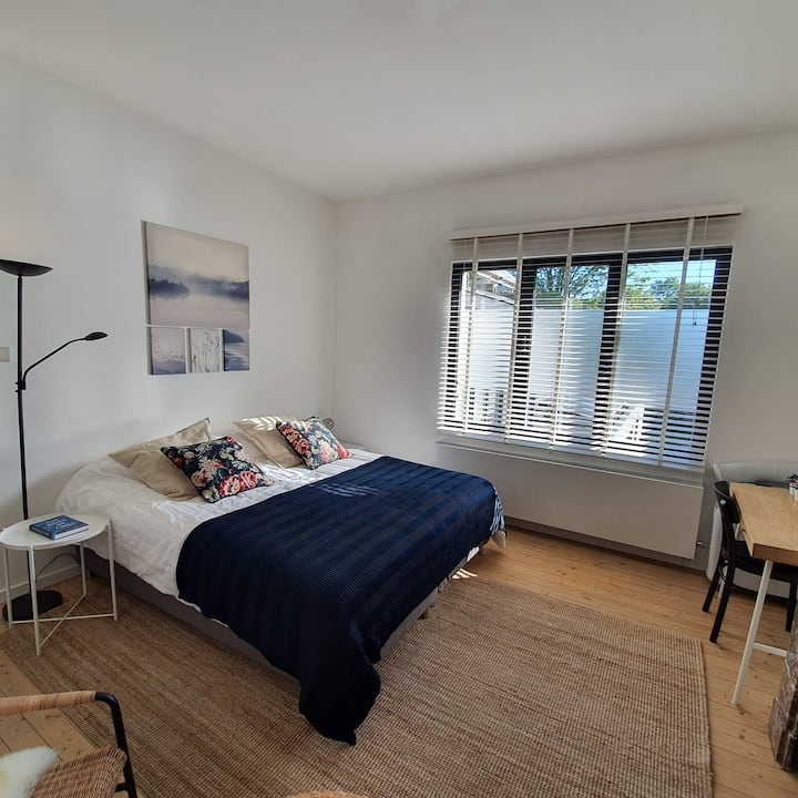 Prachtige Rustige Studio - Apart Toilet En Keuken - Aartselaar