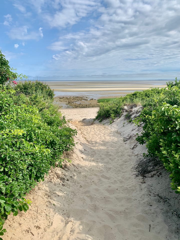 Brewster Bay Getaway; Walk To Private & Pub. Beach - Brewster, MA