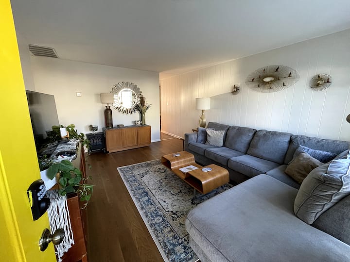 Blue Betty- Cozy Mid-century Charmer Near Beach - Brigantine, NJ