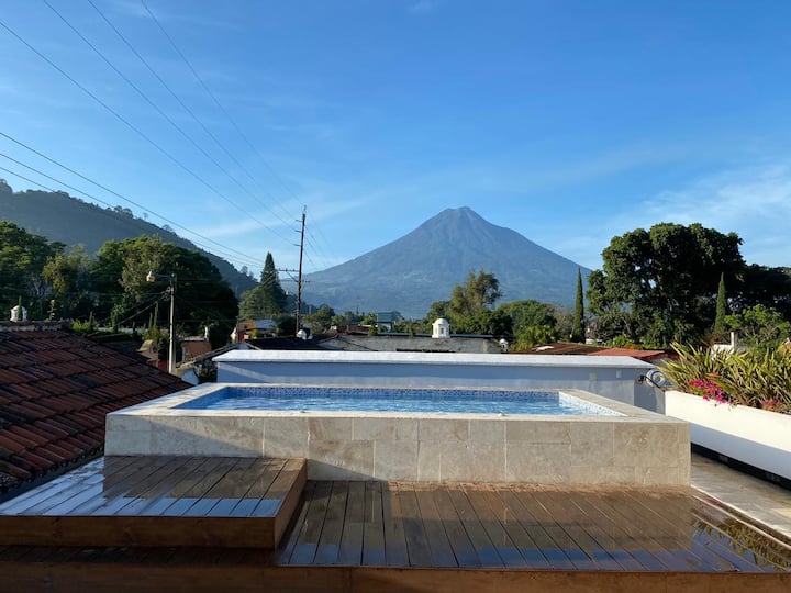 Casa "La Bendición" Con Hermosa Vista Al Volcán - Guatemala