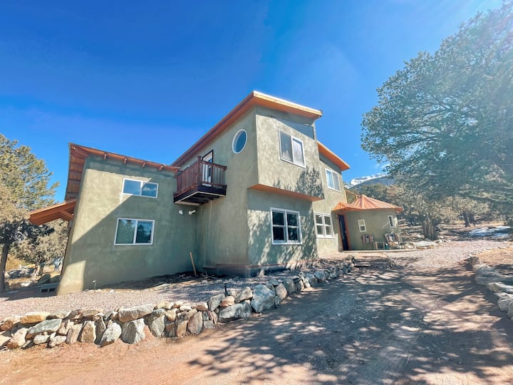 Now & Zen Secluded Retreat Getaway - Crestone, CO