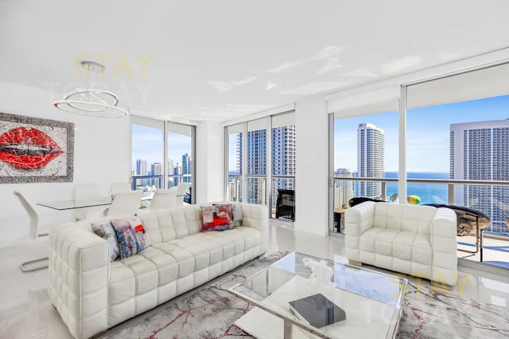 ★★★★★Waterfront Resort Home - No - Resort - Fee. Direct Ocean View. 5 Min Walk To Ocean. - Hallandale Beach, FL