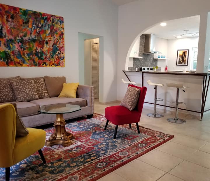 Stylish Orlando Retreat - Oviedo, FL